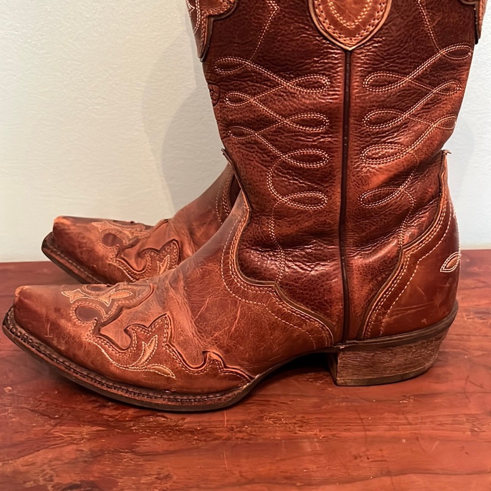 Cowboy Boots Leather Brown Color Distressed Ariat Wom… - Gem